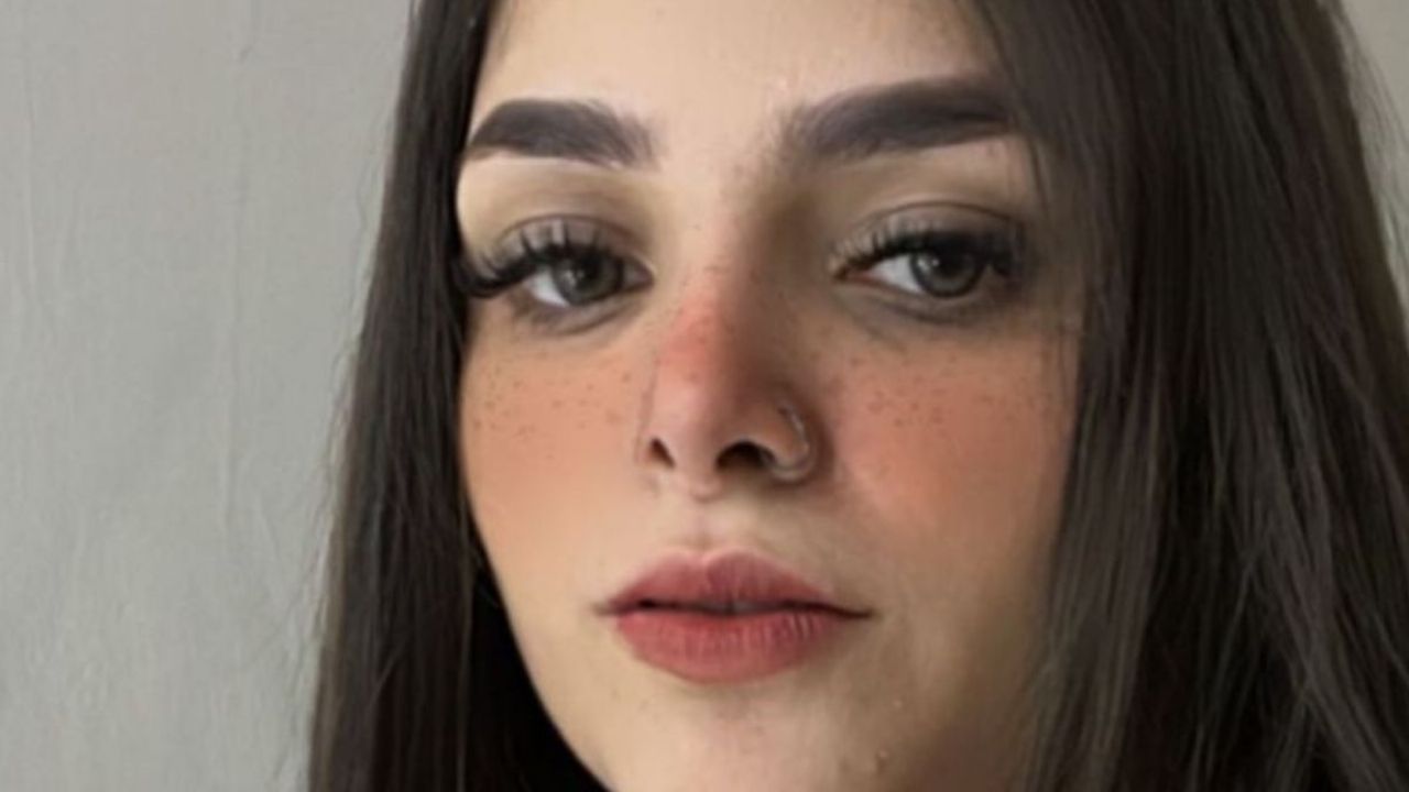 La atrevida propuesta de Karely Ruiz en traje de baño | La Sabrosita